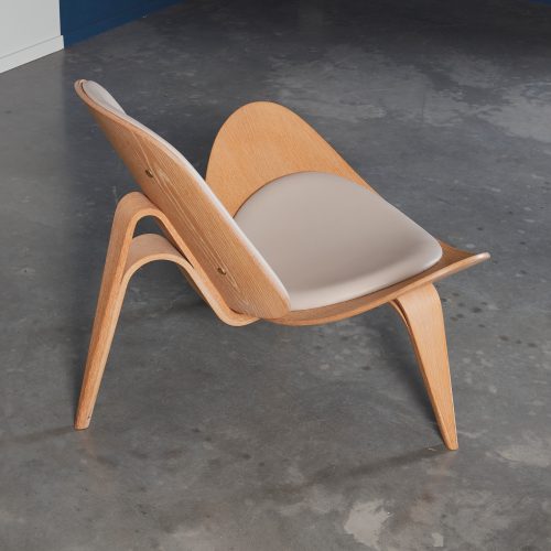 CH07 Shell Chair - Kasstoor | Sophisticated Amsterdam Living : Kasstoor ...